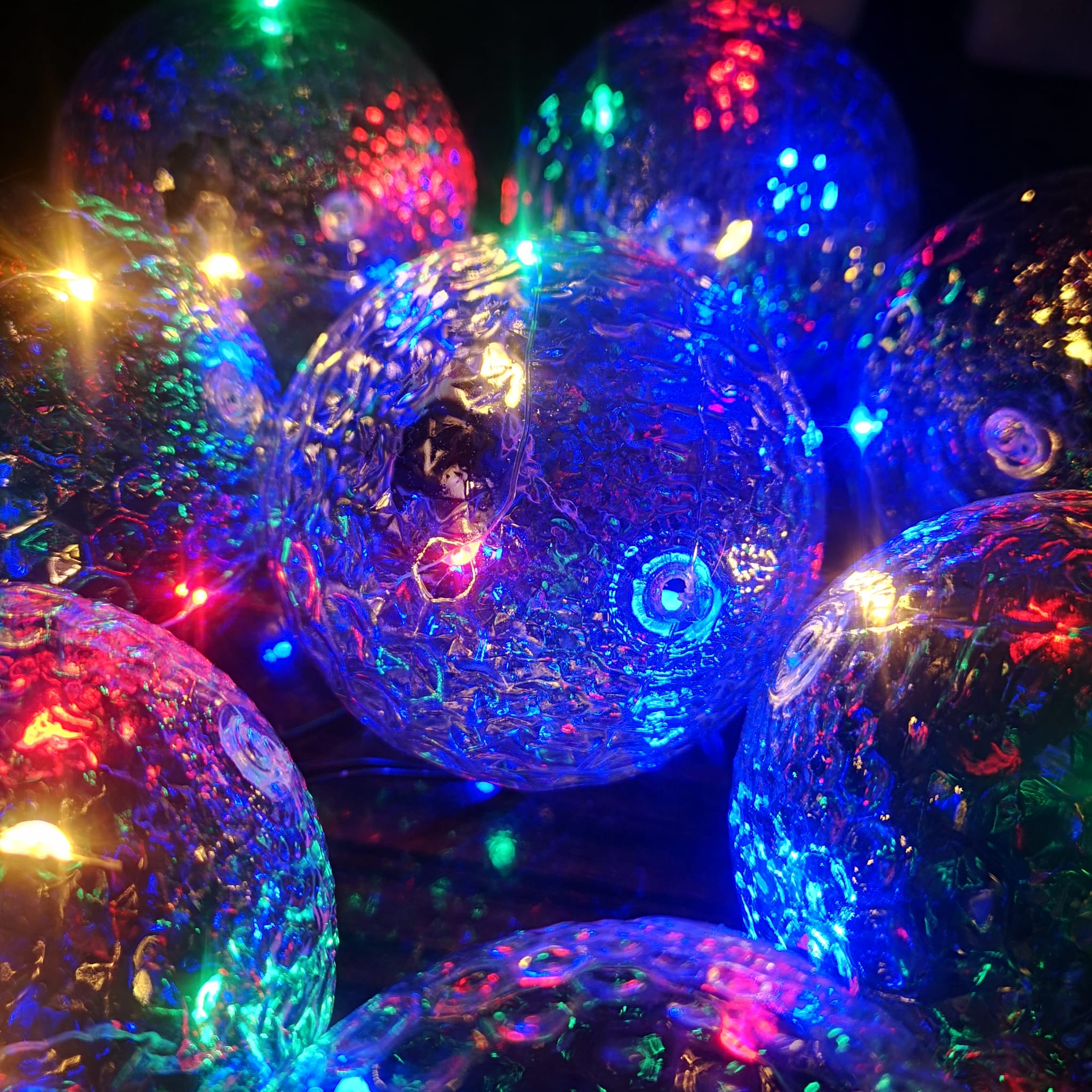 Trosa Assorted Colour Connectable LED String Lights